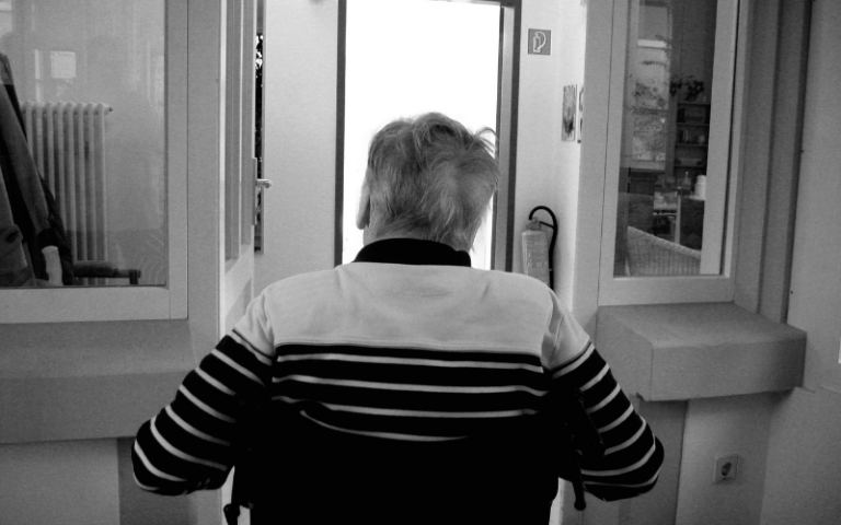 Dementia Wandering: Prevention & Management – MeetCaregivers